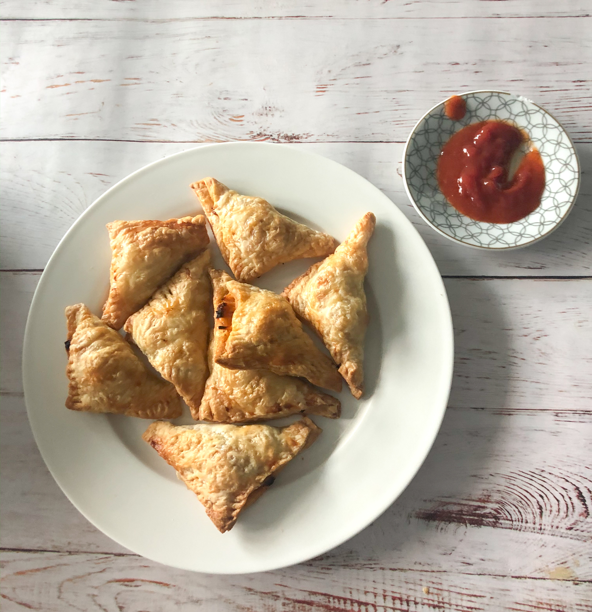 Chicken Puffs: Pakistani Style Chicken Patties - The Spice Mess
