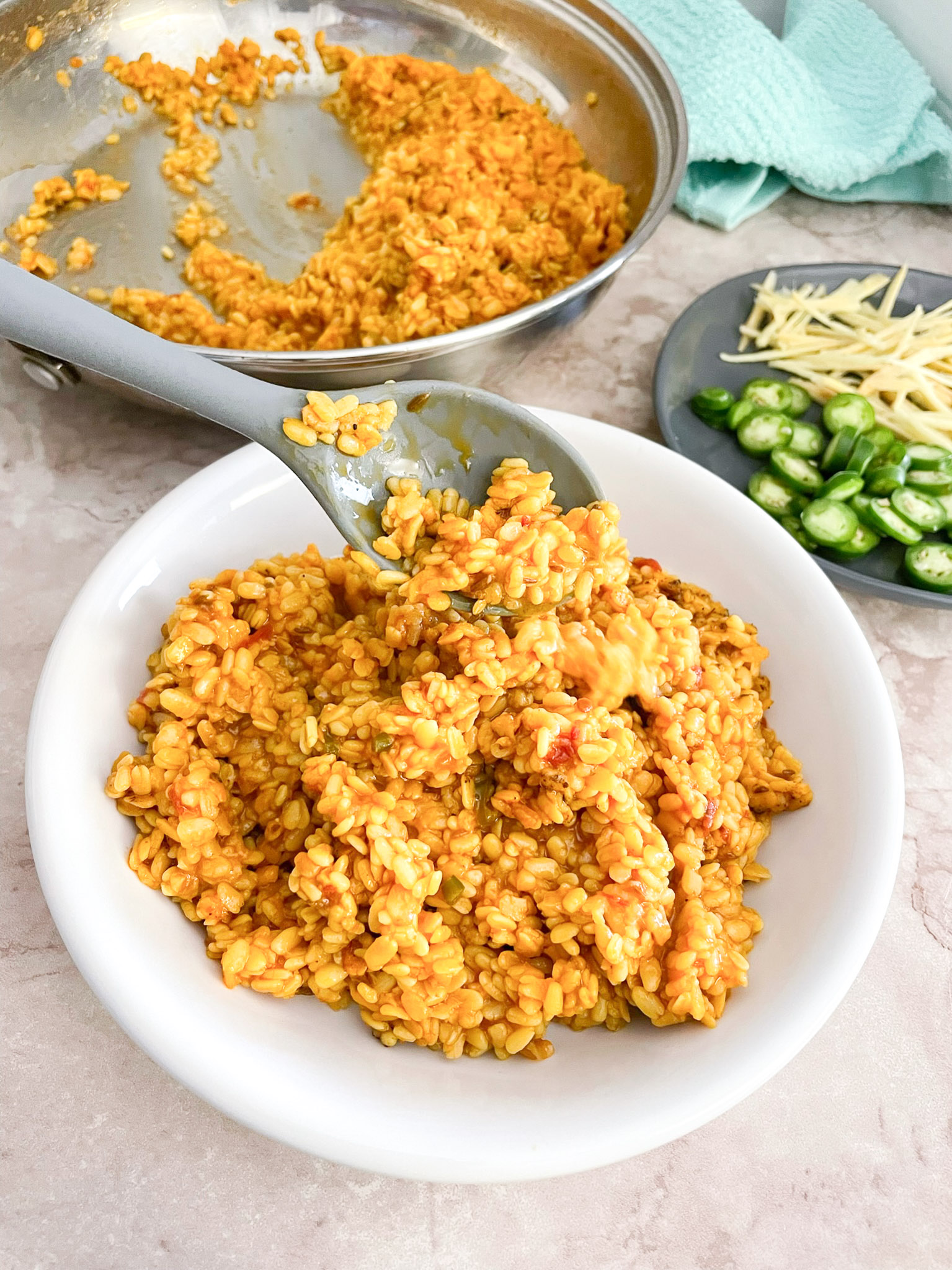 Maash Ki Daal – Creamy Urad Dal Recipe (Pakistani Style)